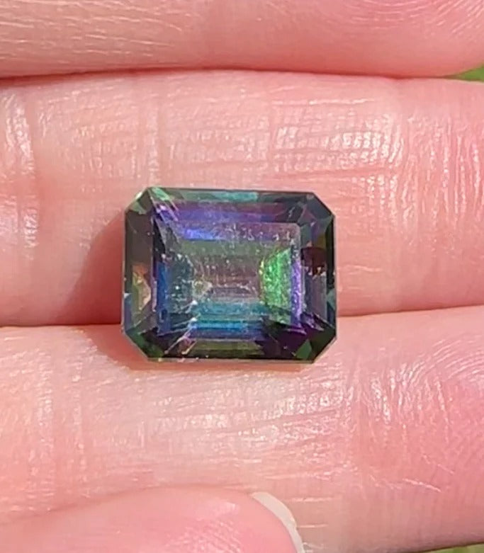 Mystic Topaz – Gems & Minerals Rock Shop