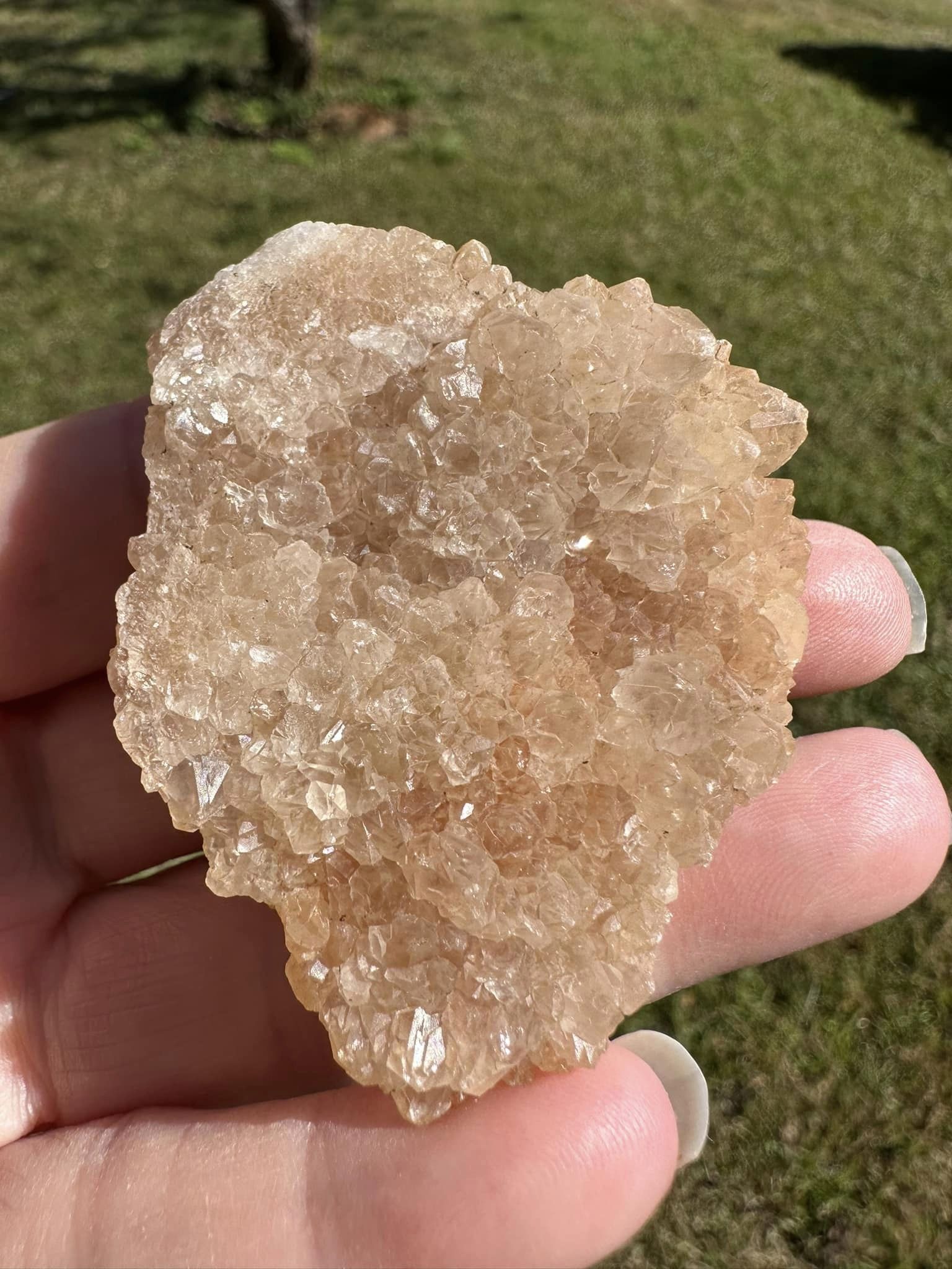 Druzy Quartz Haunted Ridge Rocks MO – Gems & Minerals Rock Shop