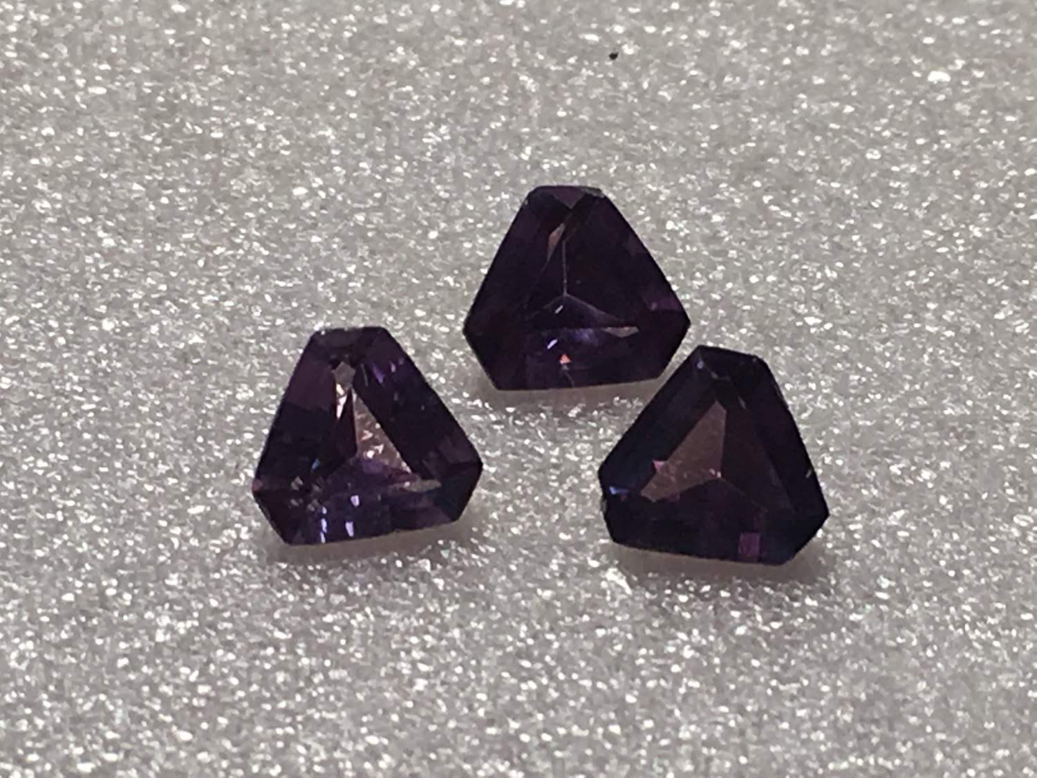 Manmade Alexandrite 5mm Modified Triangle – Gems & Minerals Rock Shop